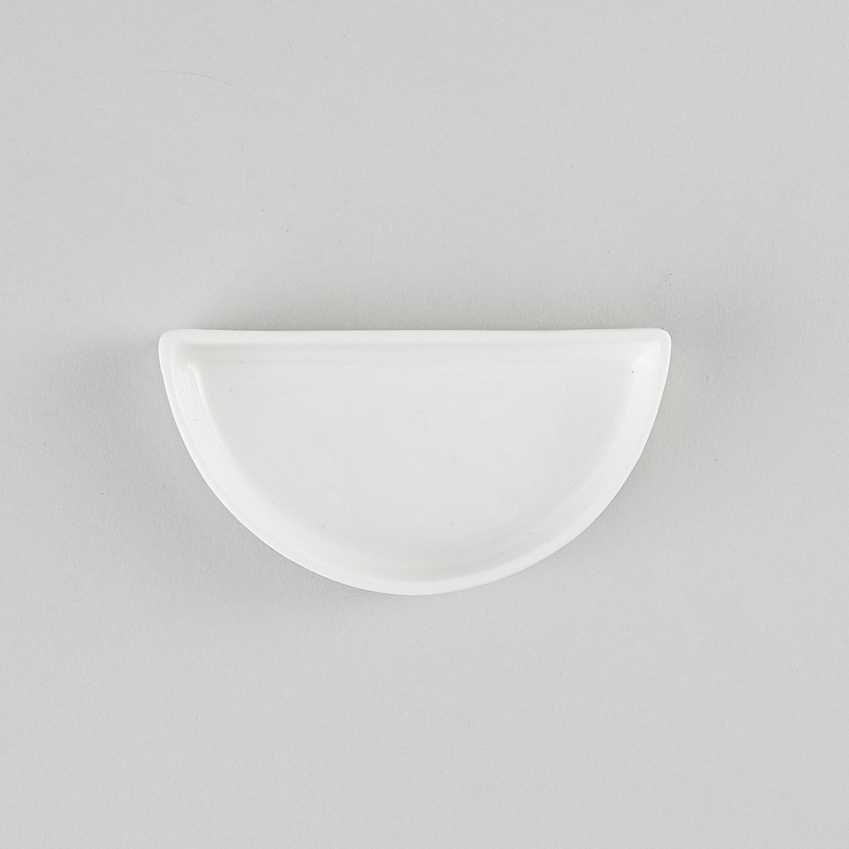 Semicircle Dish – Monno Ceramic