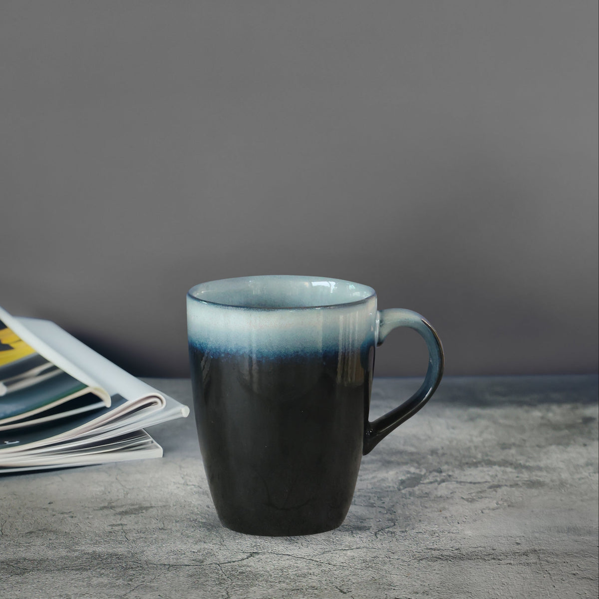 White Overlay Black Mug – Monno Ceramic