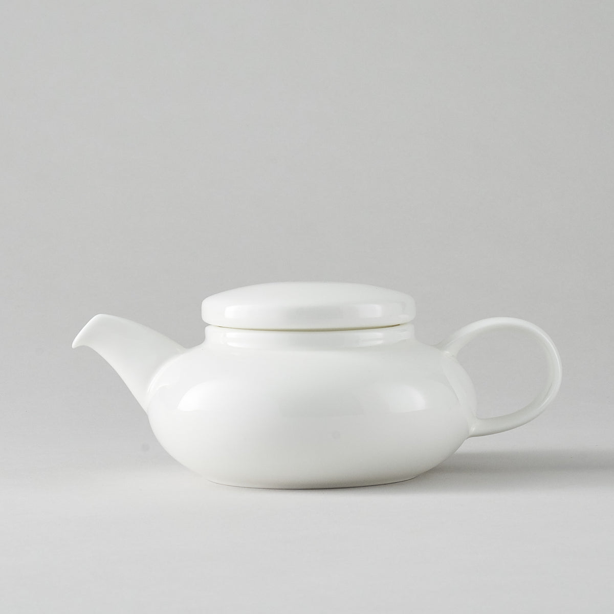 Uccello Bone China Tea Pot with Lid – Monno Ceramic